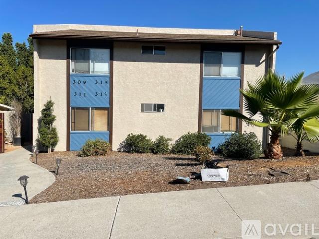 2 BR, 1 BA Apartment 315 N Pico Ave, Unit 1, Fallbrook, CA 92028