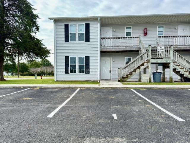 2 BR, 1 BA Apartment 315 South Dudley Street, Burgaw, NC 28425