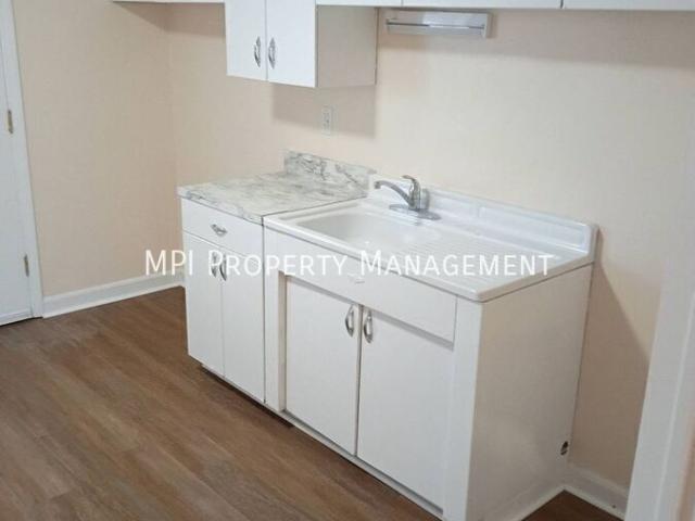 2 BR, 1 BA Apartment 316 N 75TH ST, MILWAUKEE, WI 53213