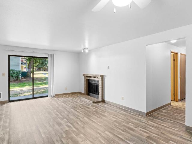 2 BR, 1 BA Apartment 31736 50th Lane S.W Federal Way, WA 98023