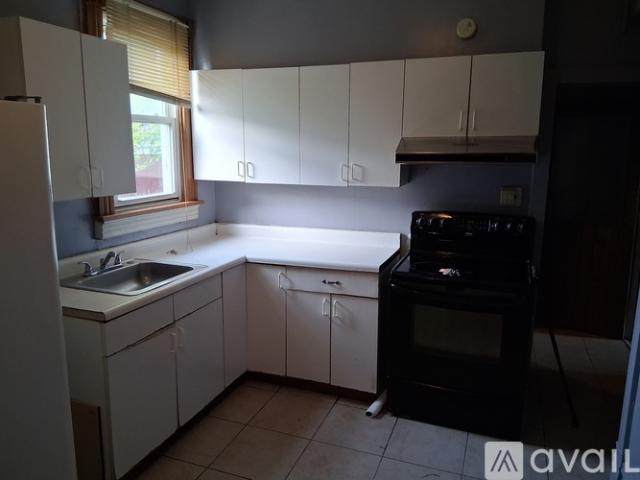 2 BR, 1 BA Apartment 318 Bridge Street, Unit A, Weissport, PA 18235