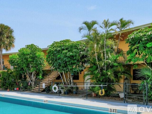 2 BR, 1 BA Apartment 318 Southwind Dr, Unit 18, North Palm Beach, FL 33408