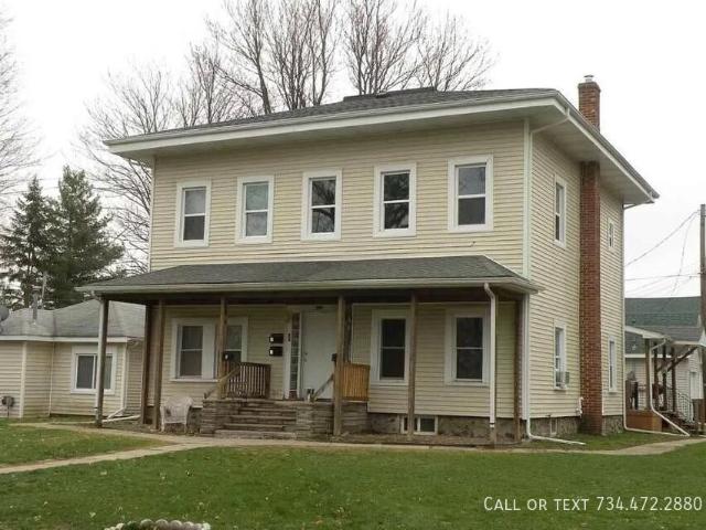 2 BR, 1 BA Apartment 319 W. Oliver St. Apt Corunna, MI 48817