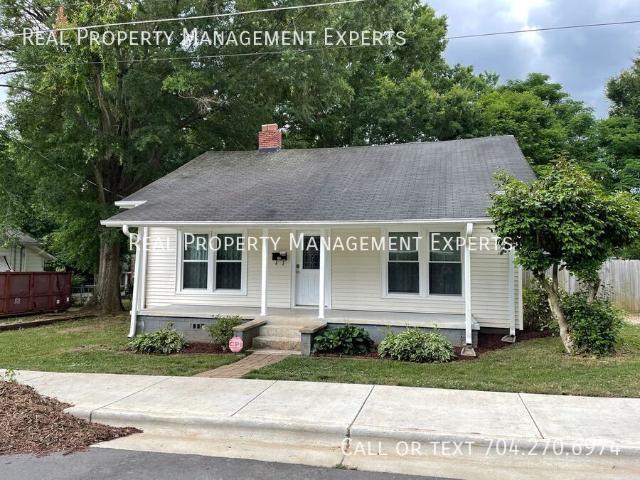 2 BR, 1 BA Apartment 319 Doster Avenue, Mooresville, NC 28115