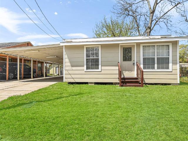 2 BR, 1 BA Apartment 319 S 3RD ST, BAYTOWN, TX 77520