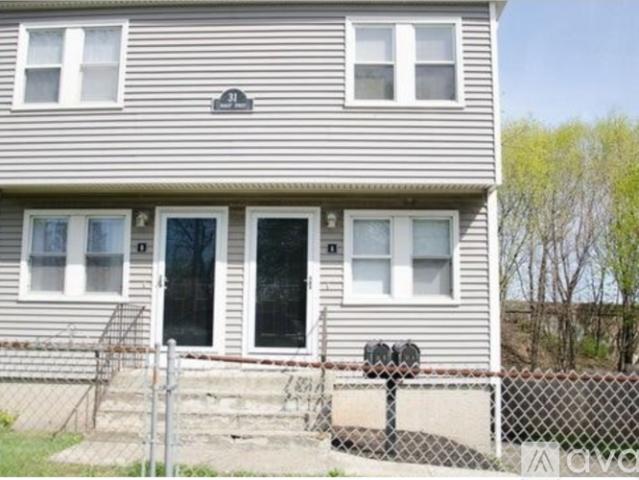 2 BR, 1 BA Apartment 31 Bailey St, Unit B, New Haven, CT 06513