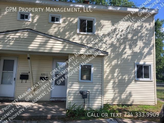 2 BR, 1 BA Apartment 32011 Ottawa St, Westland, MI 48186