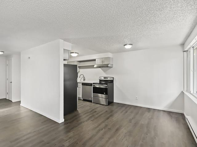 2 BR, 1 BA Apartment 3202 Pacific Avenue Unit 5, Tacoma, WA 98418