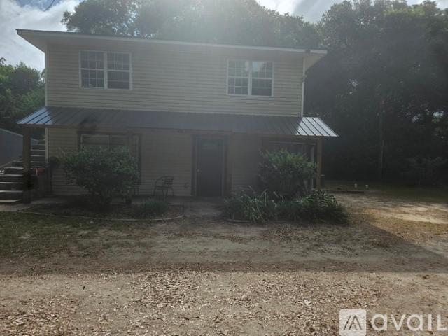 2 BR, 1 BA Apartment 3206 W Lee St Unit A, Unit A, Pensacola, FL 32505