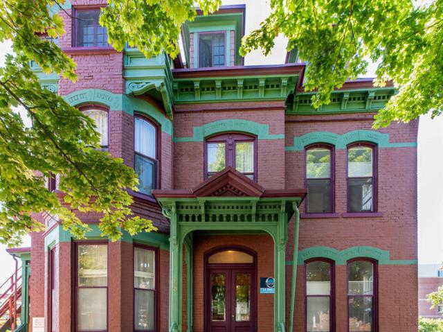 2 BR, 1 BA Apartment 320 S. Division, Ann Arbor, MI 48104