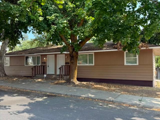 2 BR, 1 BA Apartment 3216 N Maple St, Spokane, WA 99205