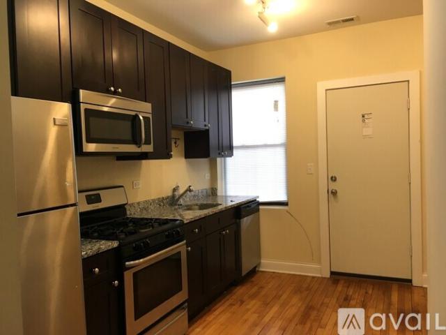 2 BR, 1 BA Apartment 3216 W Argyle St, Unit 3, Chicago, IL 60625