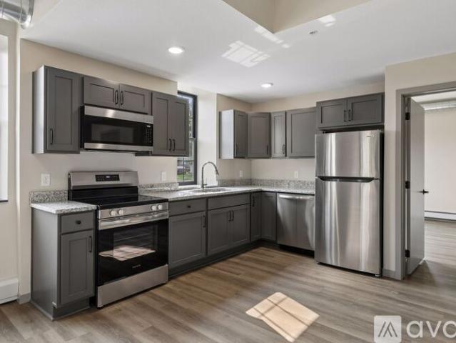 2 BR, 1 BA Apartment 321 6th Street East, Unit 3, Hastings, MN 55033