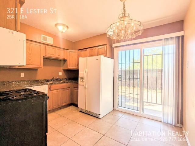 2 BR, 1 BA Apartment 321 E Lester St, Tucson, AZ 85705