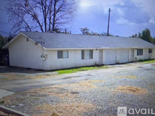2 BR, 1 BA Apartment 32241 Ave D, Unit F, Yucaipa, CA 92399