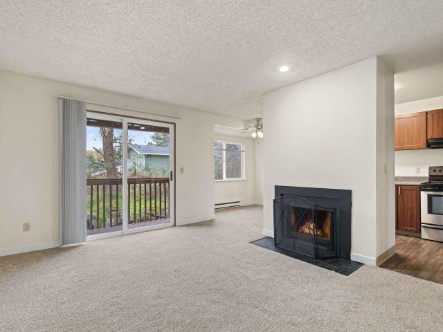 2 BR, 1 BA Apartment 3231 S 204th Street Unit B101, Seattle, WA 98198