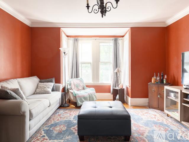 2 BR, 1 BA Apartment 327 Lafayette St, Unit #2, Salem, MA 01970