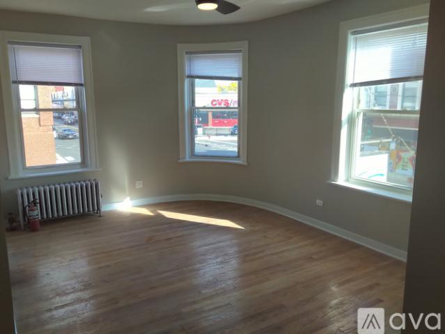 2 BR, 1 BA Apartment 3248 N Pulaski Rd, Unit 305, Chicago, IL 60641