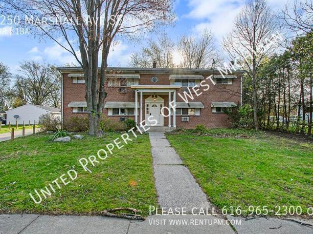 2 BR, 1 BA Apartment 3250 Marshall Ave SE, Grand Rapids, MI 49508