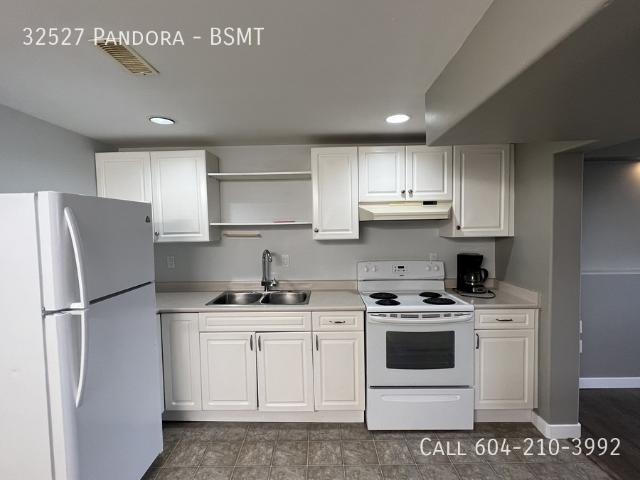 2 BR, 1 BA Apartment 32527 Pandora, Abbotsford, BC V2T 3S7