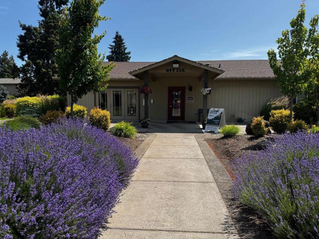 2 BR, 1 BA Apartment 3255 Gateway Street Unit 127, Springfield, OR 97477