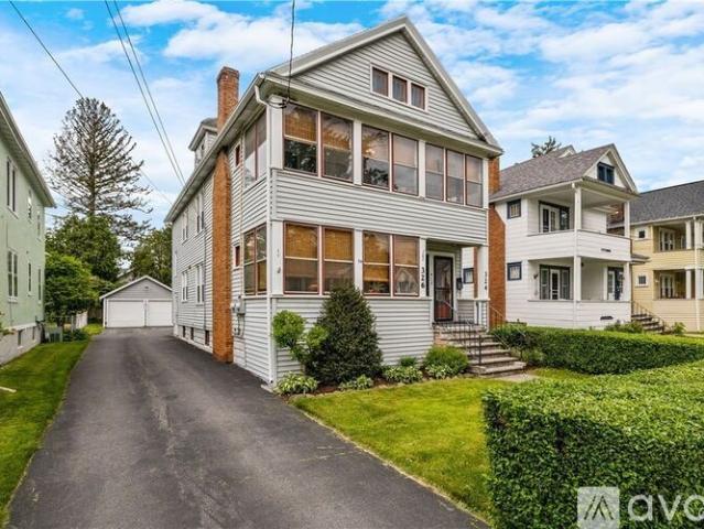 2 BR, 1 BA Apartment 326 South Collingwood Avenue, Unit 1st Floor, Syracuse, NY 13206