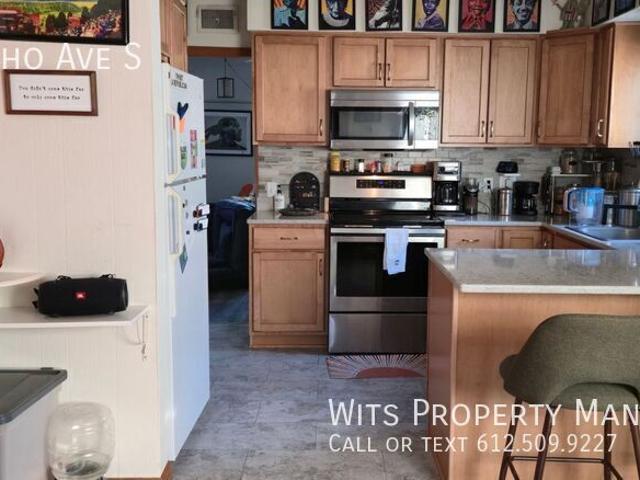2 BR, 1 BA Apartment 3278 Idaho Ave S, St Louis Park, MN 55426