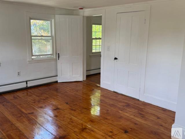 2 BR, 1 BA Apartment 329 Main Street, Unit 1, South Berwick, ME 03908