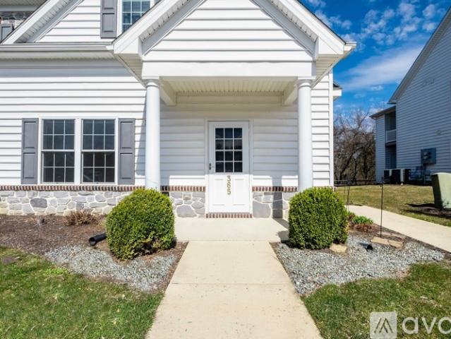 2 BR, 1 BA Apartment 333 College Manor Ave, Unit 333 College Manor Ave, Millersville, PA 17551