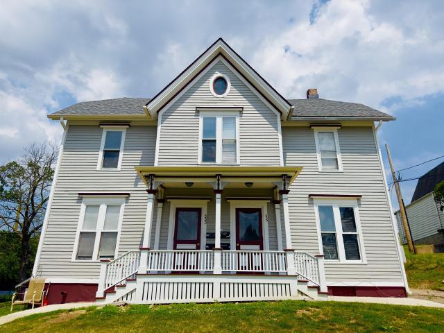 2 BR, 1 BA Apartment 333 Raymond, Elgin, IL 60120