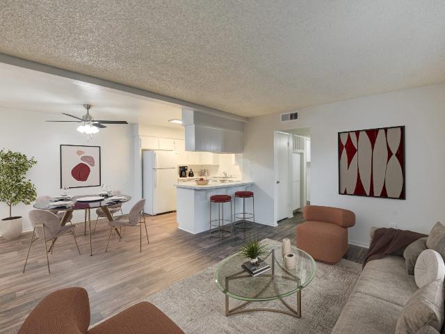 2 BR, 1 BA Apartment 3300 Gosford Rd Unit 47 F, Bakersfield, CA 93309