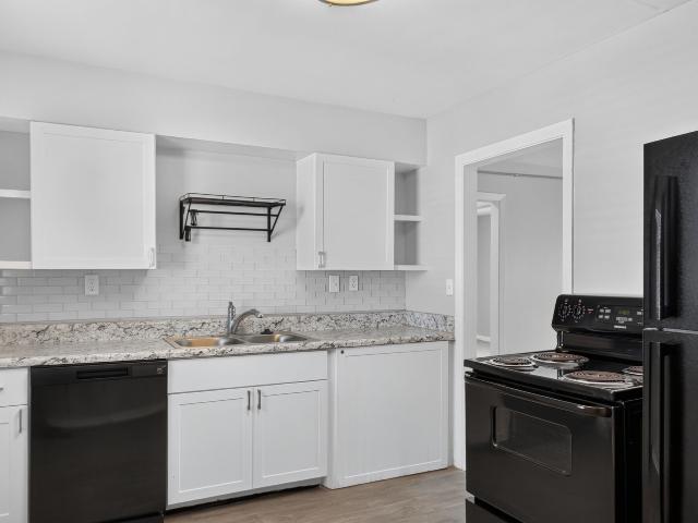 2 BR, 1 BA Apartment 3301 Pinewood Ave Unit 30, Chattanooga, TN 37411