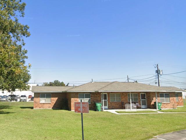 2 BR, 1 BA Apartment 33095 Bowie St White Castle, LA 70788