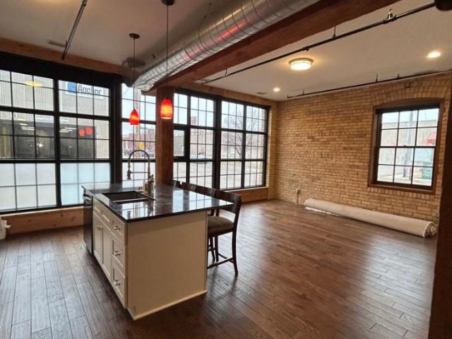 2 BR, 1 BA Apartment 330 9th Street East Unit 111, Saint Paul, MN 55101