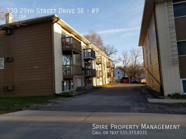 2 BR, 1 BA Apartment 330 29th Street Drive SE, Cedar Rapids, IA 52403