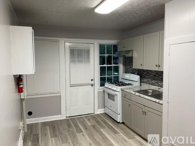 2 BR, 1 BA Apartment 3310 Wheeler St, Hapeville, GA 30354