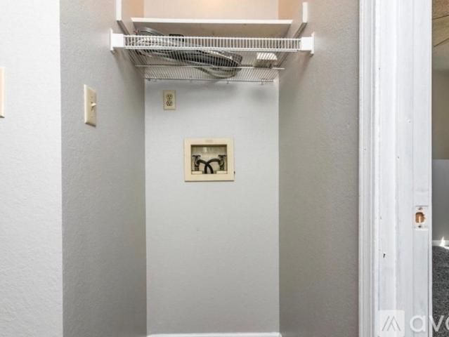 2 BR, 1 BA Apartment 3311 Country Place Lane, Unit 3311, Granite City, IL 62040