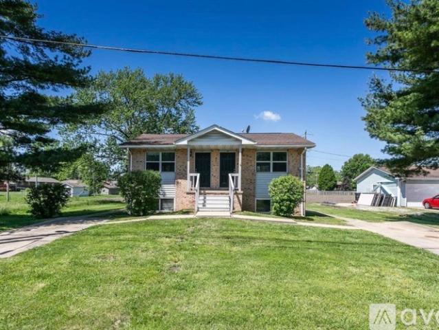 2 BR, 1 BA Apartment 3311 Country Place Lane, Unit 3311, Granite City, IL 62040