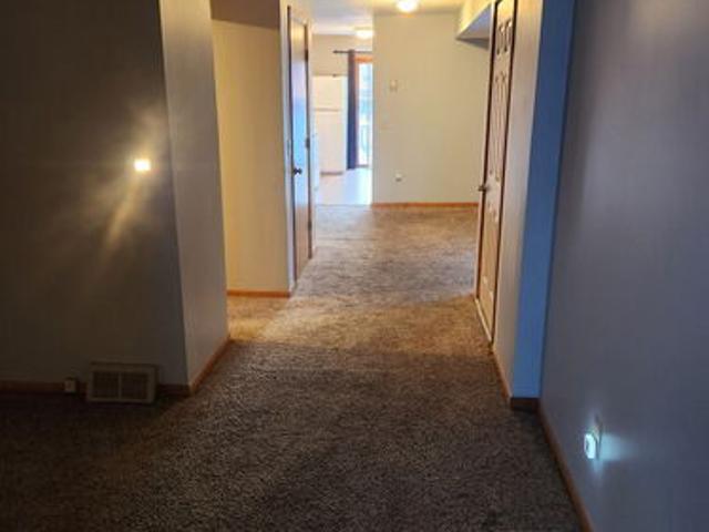 2 BR, 1 BA Apartment 3311 North Sheridan Avenue, Unit its a Duplex 2#, Minneapolis, MN 55412