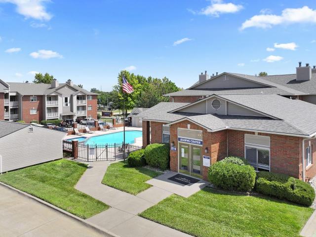 2 BR, 1 BA Apartment 3314 Kennsington Court Unit 3305 4, Manhattan, KS 66503