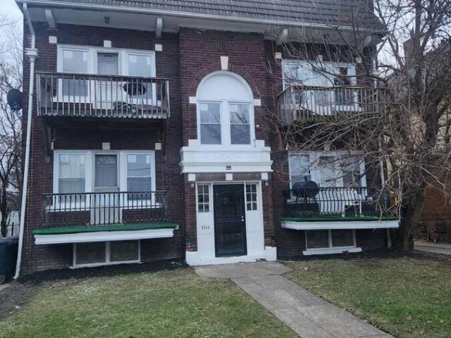 2 BR, 1 BA Apartment 3318 E 140 ST, Cleveland, OH 44120