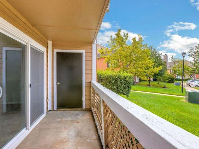 2 BR, 1 BA Apartment 3340 Hampton Point Drive Unit F, Silver Spring, MD 20904