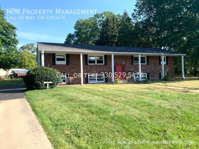 2 BR, 1 BA Apartment 3350 Mollane ST NW, Massillon, OH 44646