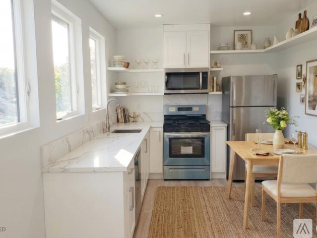 2 BR, 1 BA Apartment 3355 Virginia Ave, Unit #B, Santa Monica, CA 90404