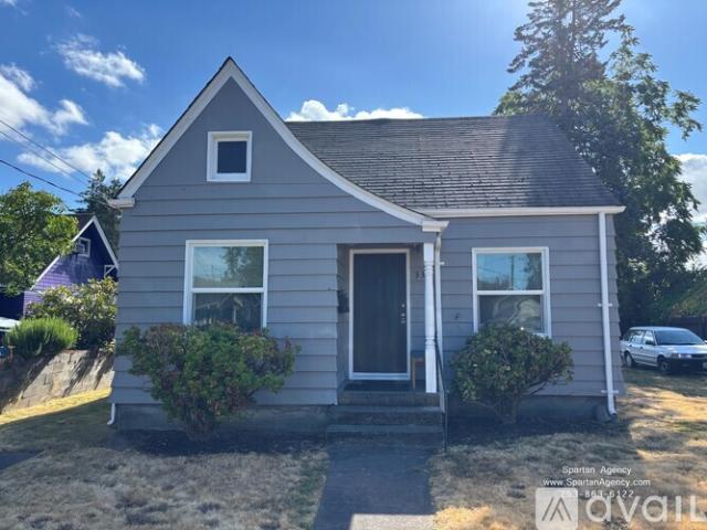 2 BR, 1 BA Apartment 335 3 St SE, Unit 1, Puyallup, WA 98372