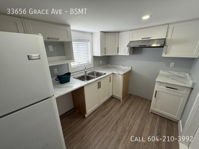 2 BR, 1 BA Apartment 33656 Grace Ave, Abbotsford, BC V4X 1T7
