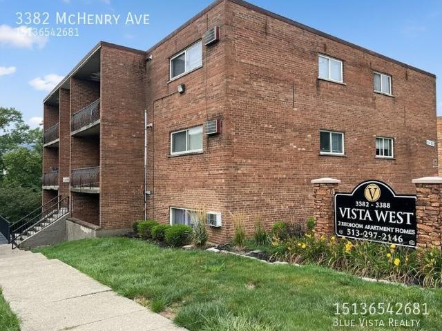2 BR, 1 BA Apartment 3382 McHenry Ave, Cincinnati, OH 45225
