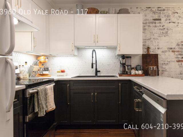 2 BR, 1 BA Apartment 33960 Old Yale Road, Abbotsford, BC V2S2J9