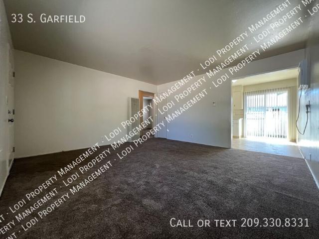 2 BR, 1 BA Apartment 33 S. Garfield, Lodi, CA 95240