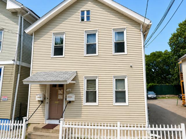 2 BR, 1 BA Apartment 33 W Friendship St, Unit 2, Providence, RI 02907